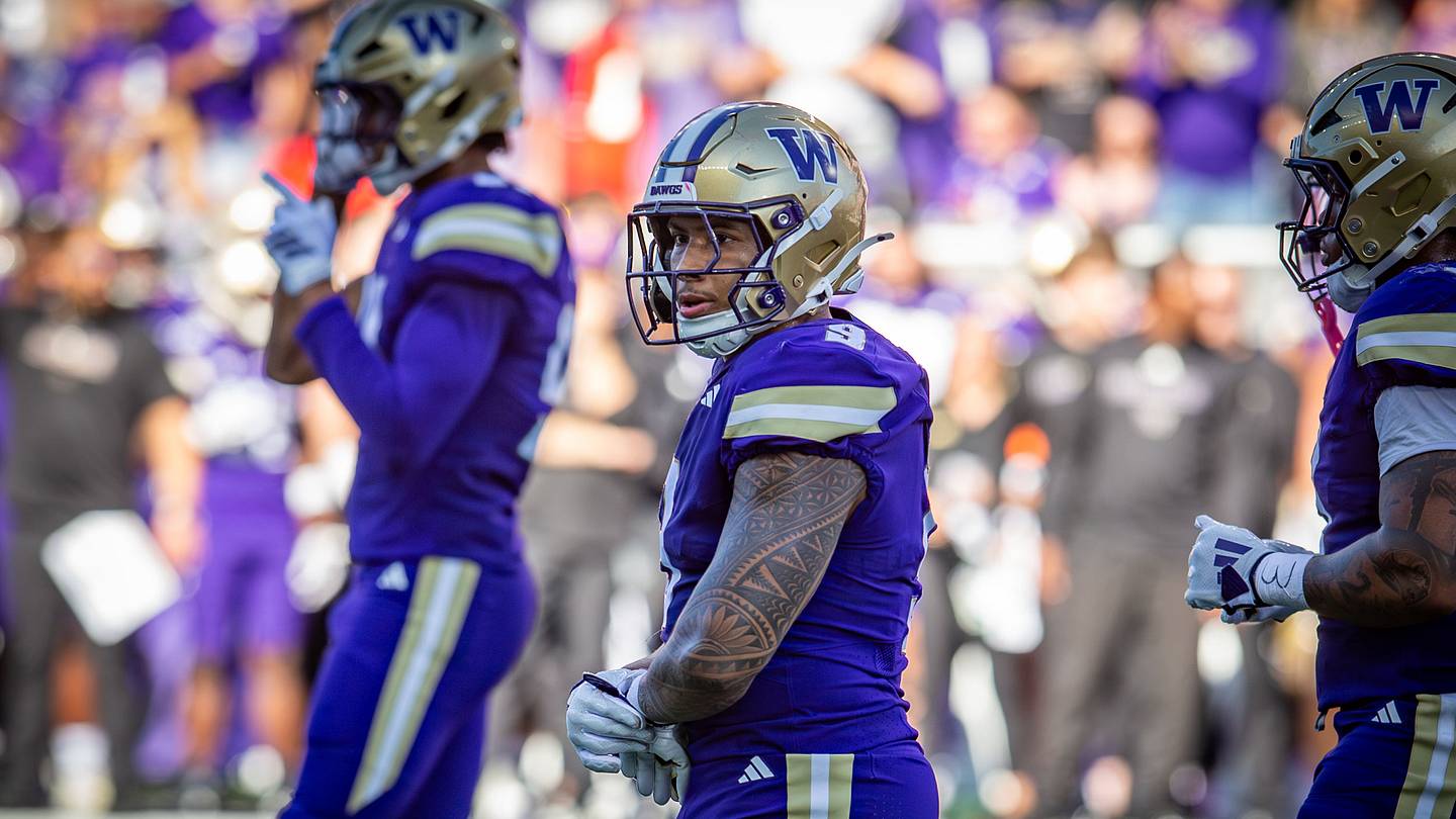 UW Defense Went Through Lot of Change for Ohio State
