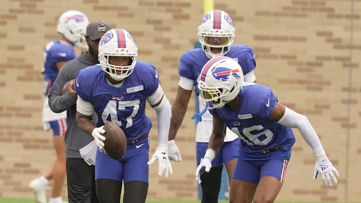 Bills' defensive star surprised when learning of James Cook's new deal