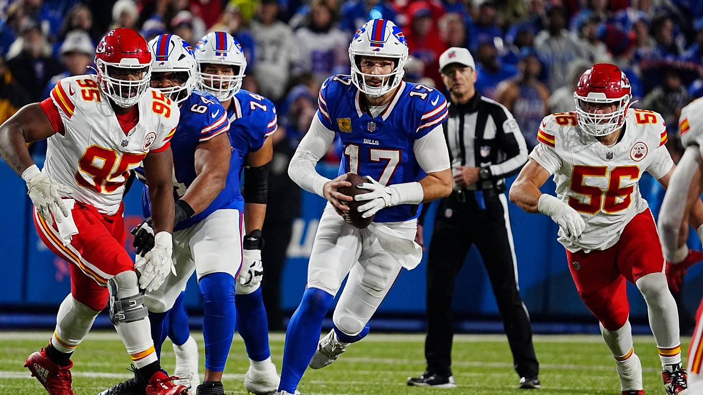 Jim Nantz Explained Why He Called Josh Allen's Late TD Run the 'Play of ...