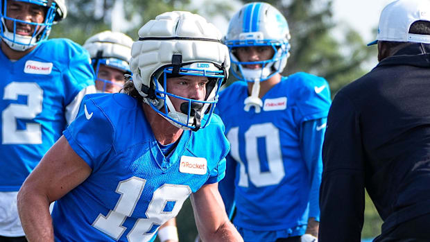 Thirty-Two former Razorbacks fighting for spots in NFL training camps