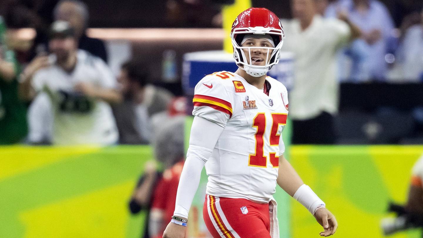 Patrick Mahomes Shares Takeaways From Super Bowl Loss Ahead of Eagles ...