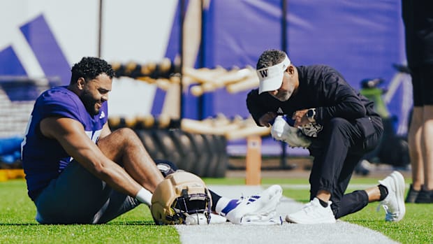 Husky Roster Review: Quentin Moore Hurdles Back Into TE Picture