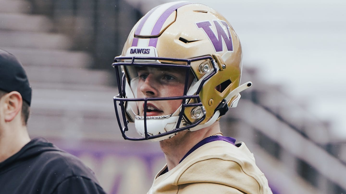 Pair of Husky Walk-Ons Enter Transfer Portal