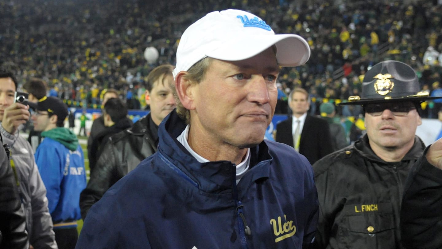 Former UCLA coach Rick Neuheisel names the best team in college ...
