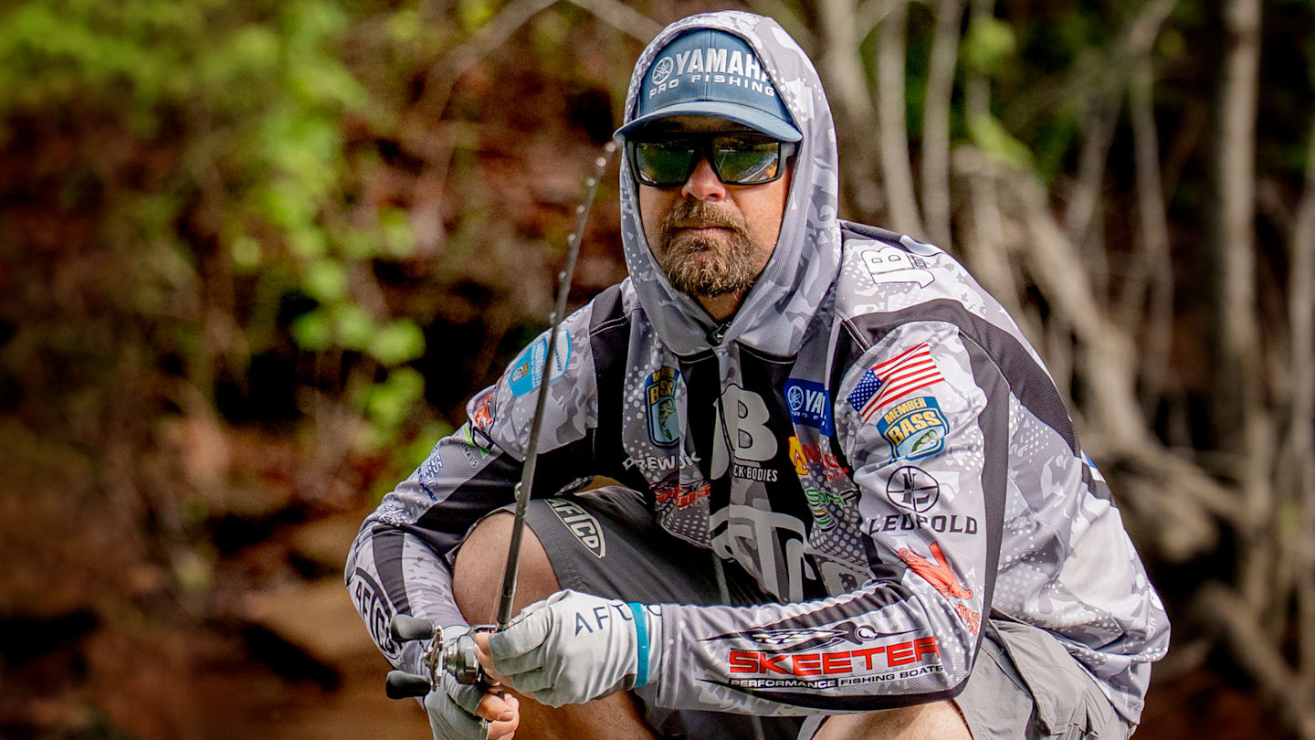 Drew Cook Maintains Lead at Bassmaster Elite Series Lake Hartwell | Day ...