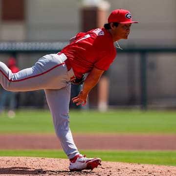 Live updates for Georgia vs Arkansas game three