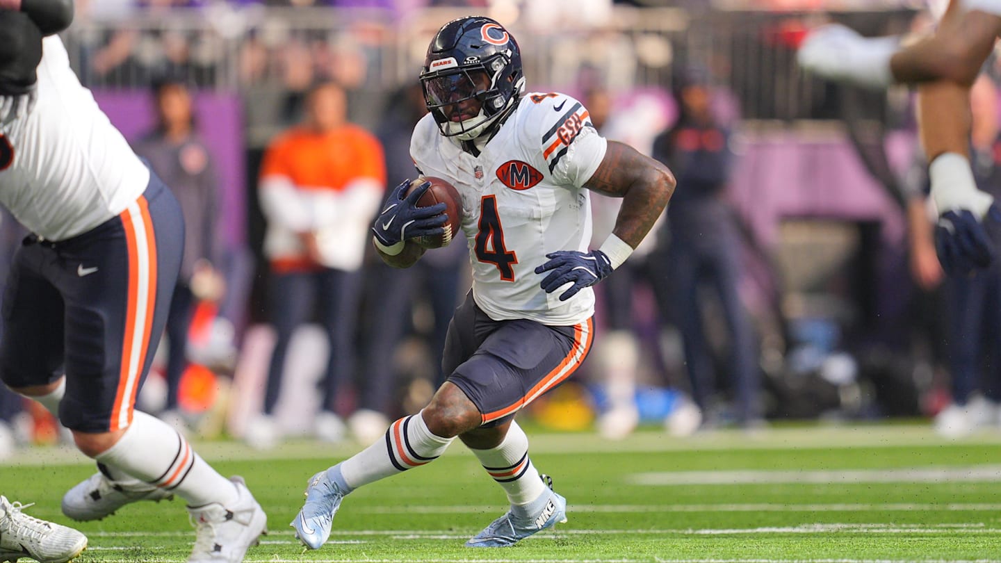 Play of the game: How D’Andre Swift helped save the day for the Bears ...