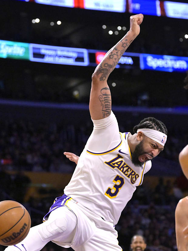 Anthony Davis' Injury Status For Lakers-Bucks Game