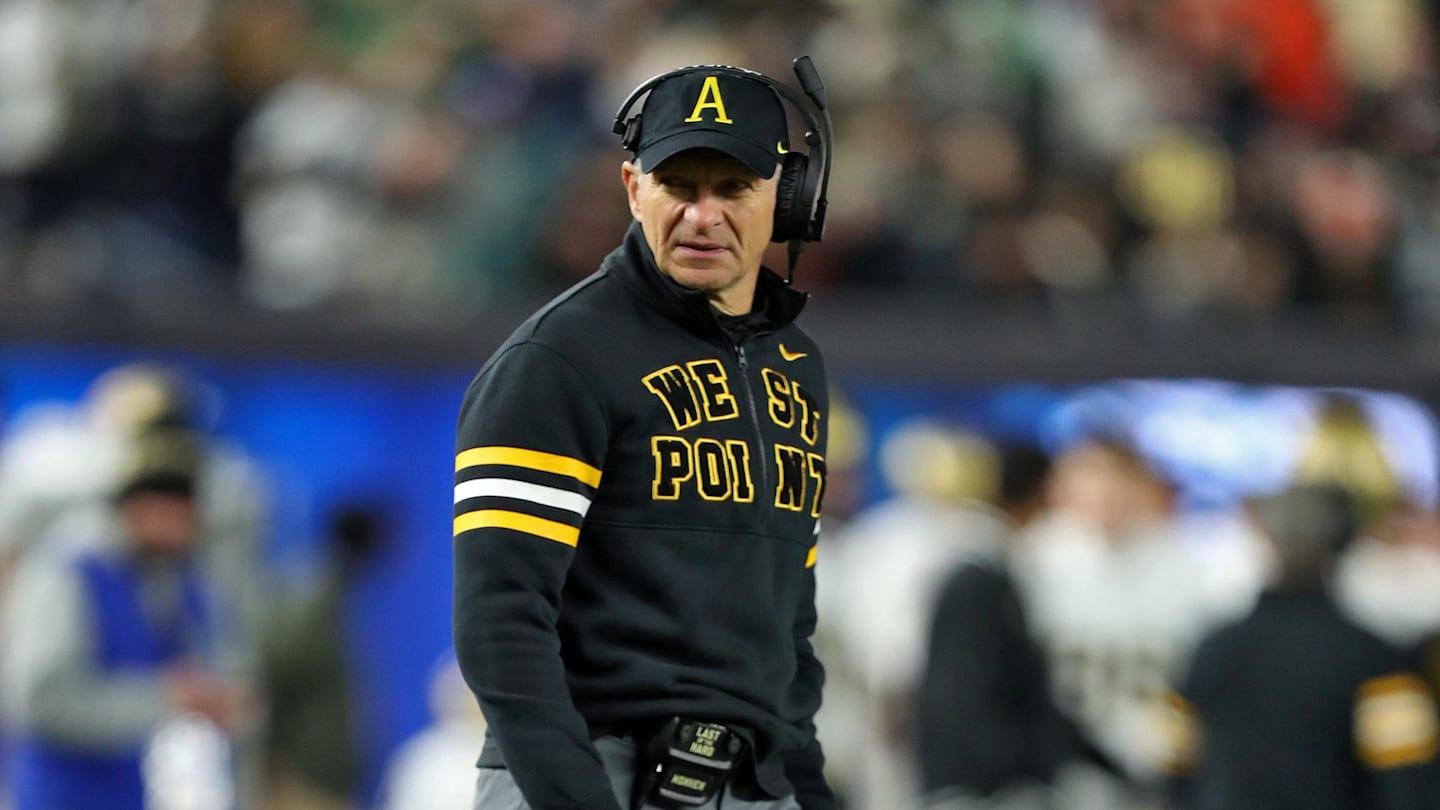 Army Head Coach Jeff Monken Wins First-Ever Buddy Teevens Award Amidst ...