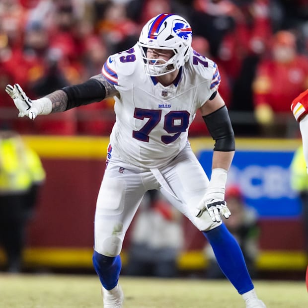 New injury sidelines Buffalo Bills' starting OL as Week 4 practice begins