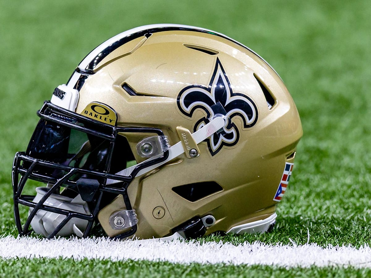 saints football helmet coloring pages