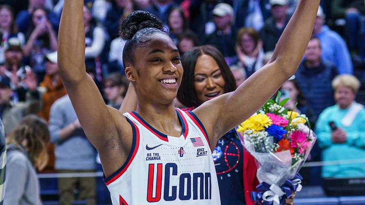 Former UConn Huskies Star Undergoes Knee Surgery, Delaying WNBA Debut