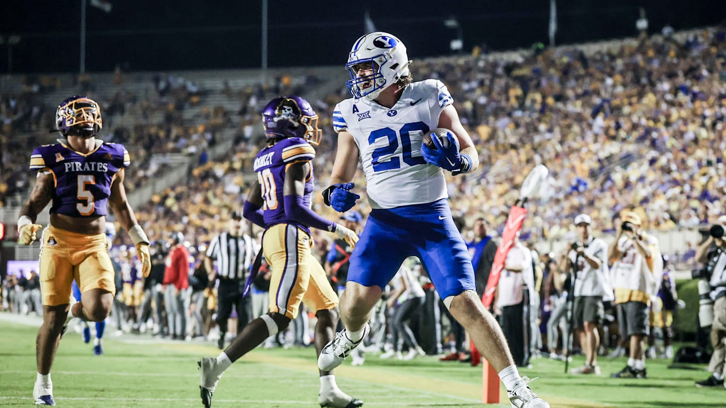 BYU Jumps Into the AP Top 25 For the First Time After ECU Win