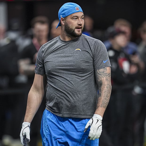 Buffalo Bills sign exciting pass-rushing DE as potential Michael Hoecht ...