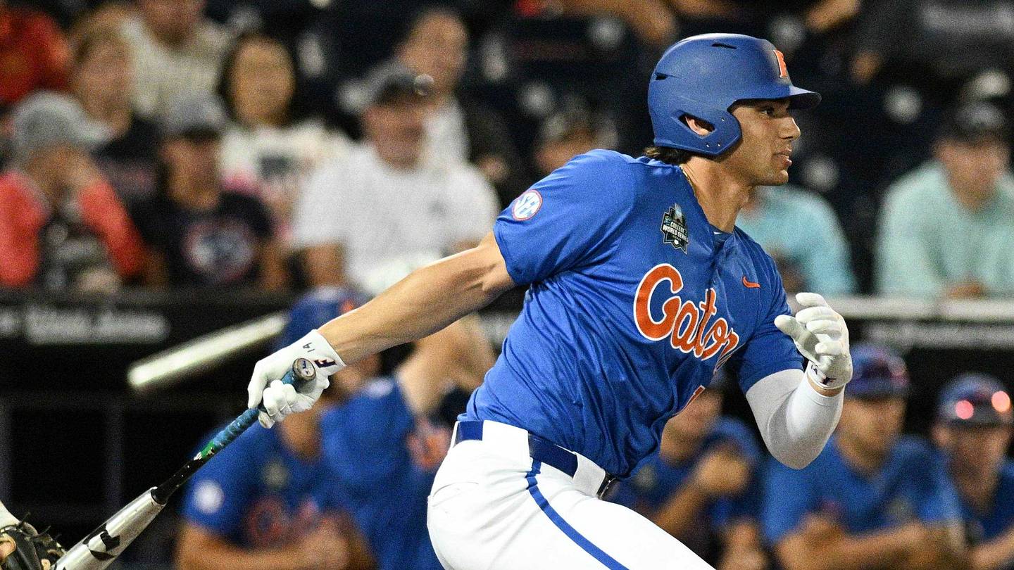 Former Gators Two-Way Baseball Star Will Report to MLB Spring Training
