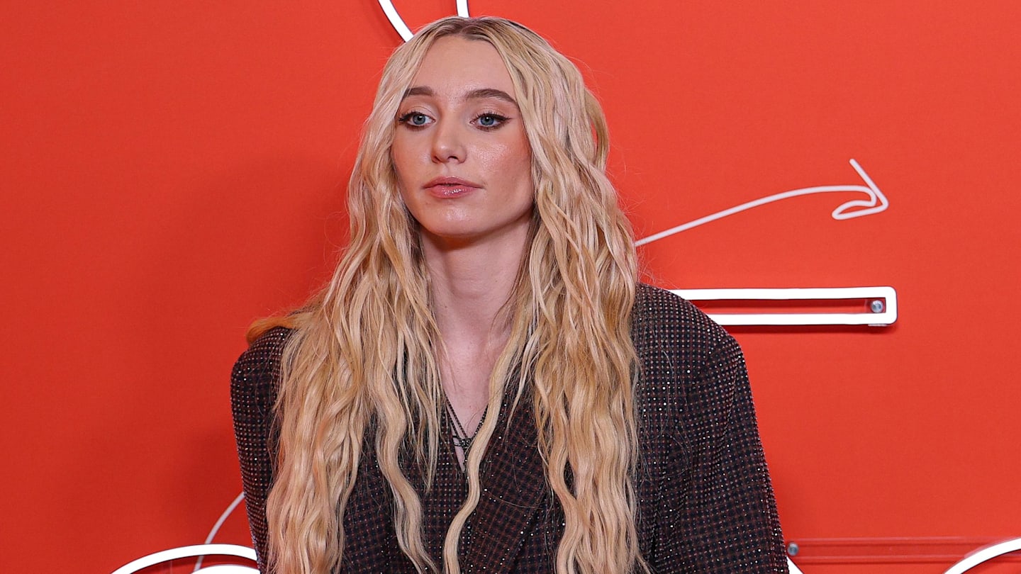 Paige Bueckers Has Heart Eyes Over Azzi Fudd's WNBA Draft Photo Flex