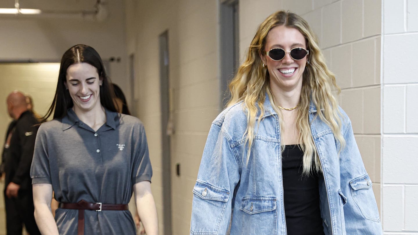 Fever's Lexie Hull reps Caitlin Clark Hawkeyes shersey for Iowa homecoming