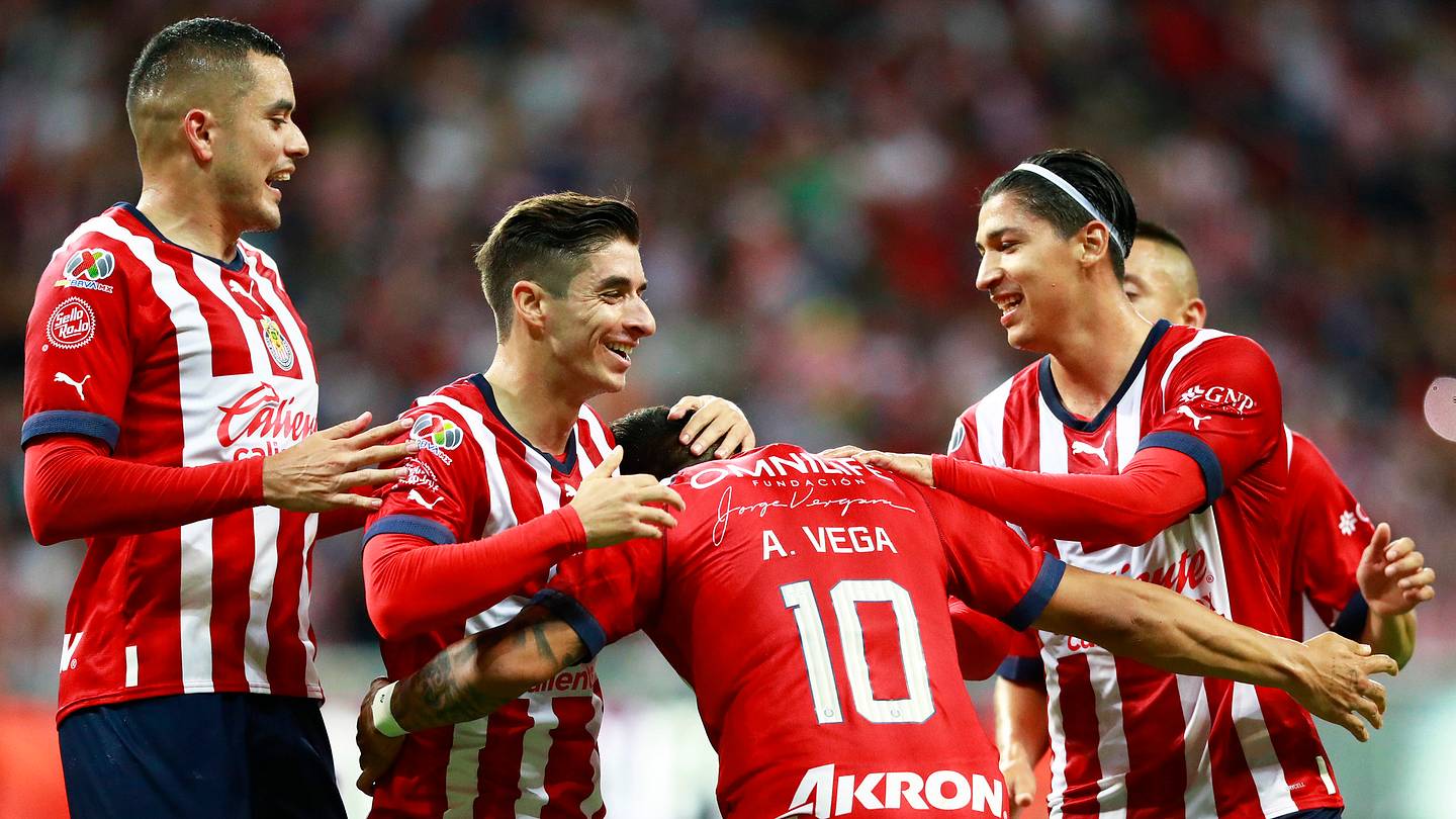 Liga MX: Chivas remontó 3-1 a Pumas con goles de Chiquete y Vega y ...
