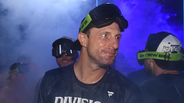 Blue Jays Add Max Scherzer, Chris Bassitt to ALCS Roster Against Mariners