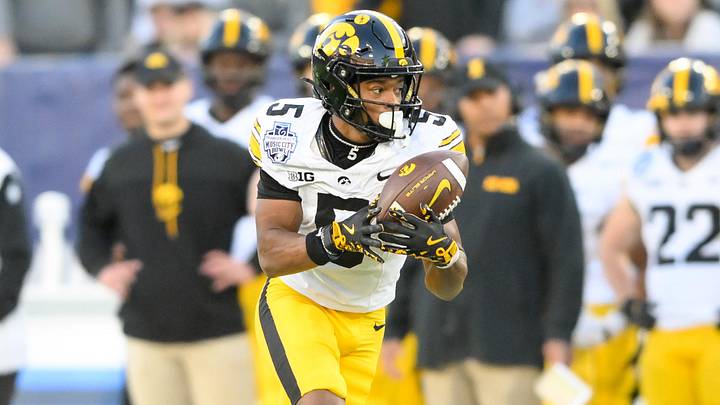 Iowa Hawkeyes' Disappointing Transfer Named Breakout Candidate