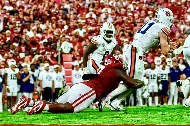 Oklahoma DT David Stone Reaping Benefits of Decision to Stay at OU