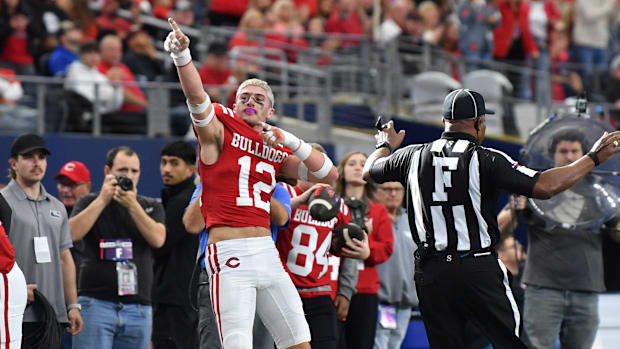Deion Sanders Turns Iowa State Upset Into Recruiting Gold for Colorado