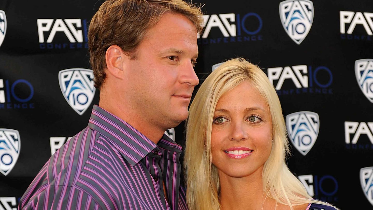 Lane Kiffin turns heads posting photo of ex-wife Layla after Gator Bowl win