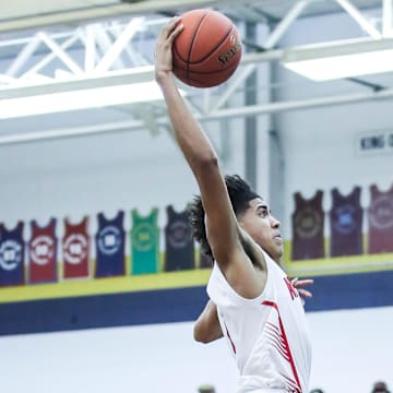 5-Star 2026 Point Guard Tay Kinney Includes Kansas Basketball in Top 12