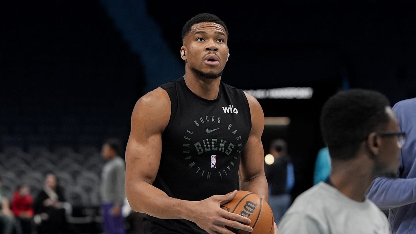 One-Time Bucks Center Believes Giannis Antetokounmpo Could Leave Milwaukee