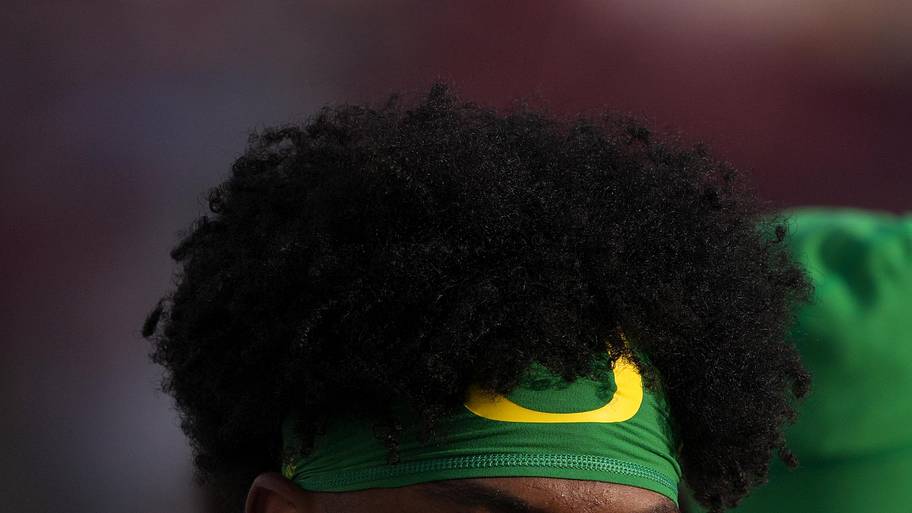 Oregon Ducks Linebacker Jerry Mixon Reveals New Number Ahead of Pivotal ...
