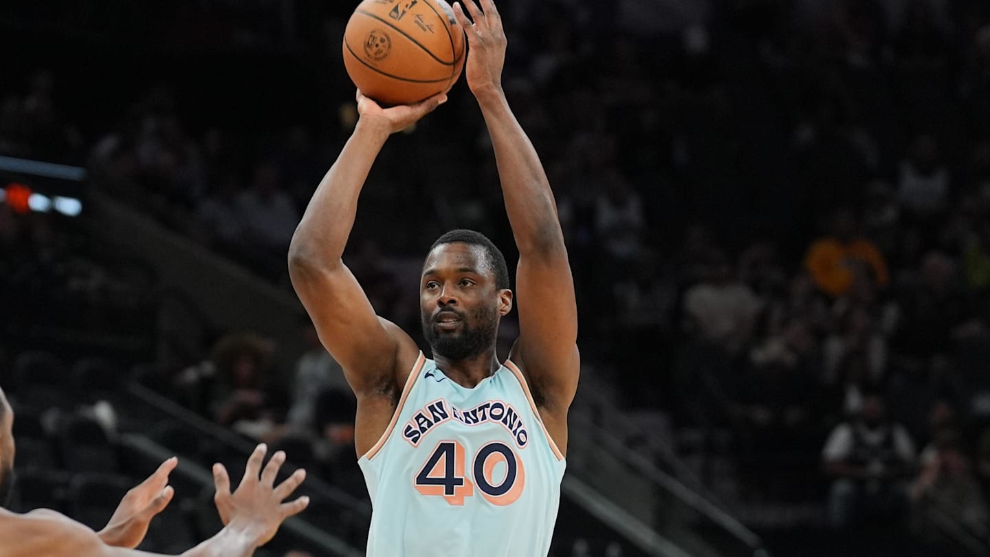 Harrison Barnes' Buzzer-Beater Goes Viral in Spurs-Warriors