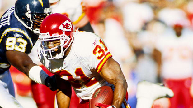 Chiefs' Priest Holmes Historic Streak Is On the Line