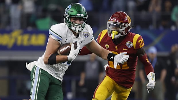 2025 Miami Football Position Breakdown: Tight End