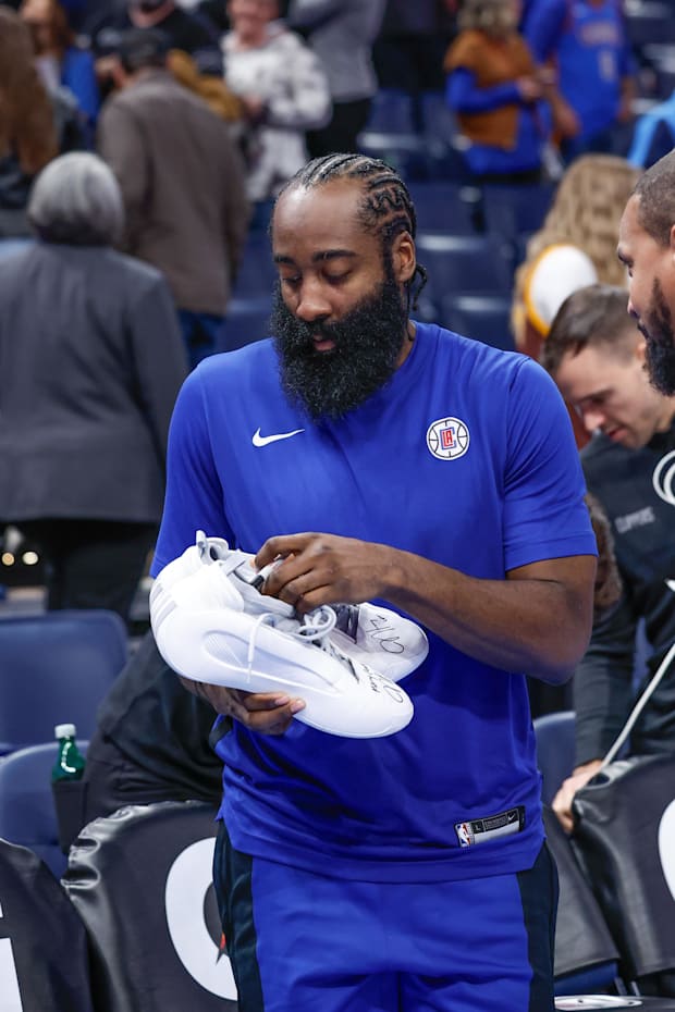 Fans React to James Harden's Incredible NBA Offseason Gesture