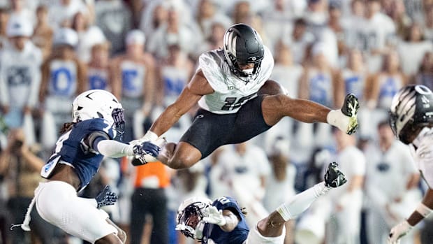 Oregon Ducks' Tight End Kenyon Sadiq Earns Major NFL Draft Ranking