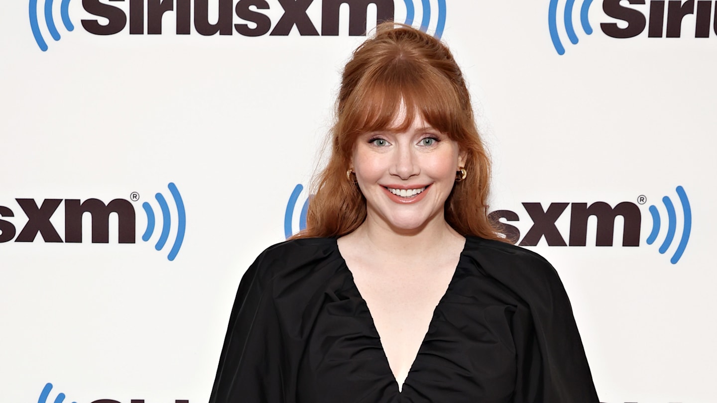 Inside Jurassic World's Bryce Dallas Howard's 'Organically Glamorous ...