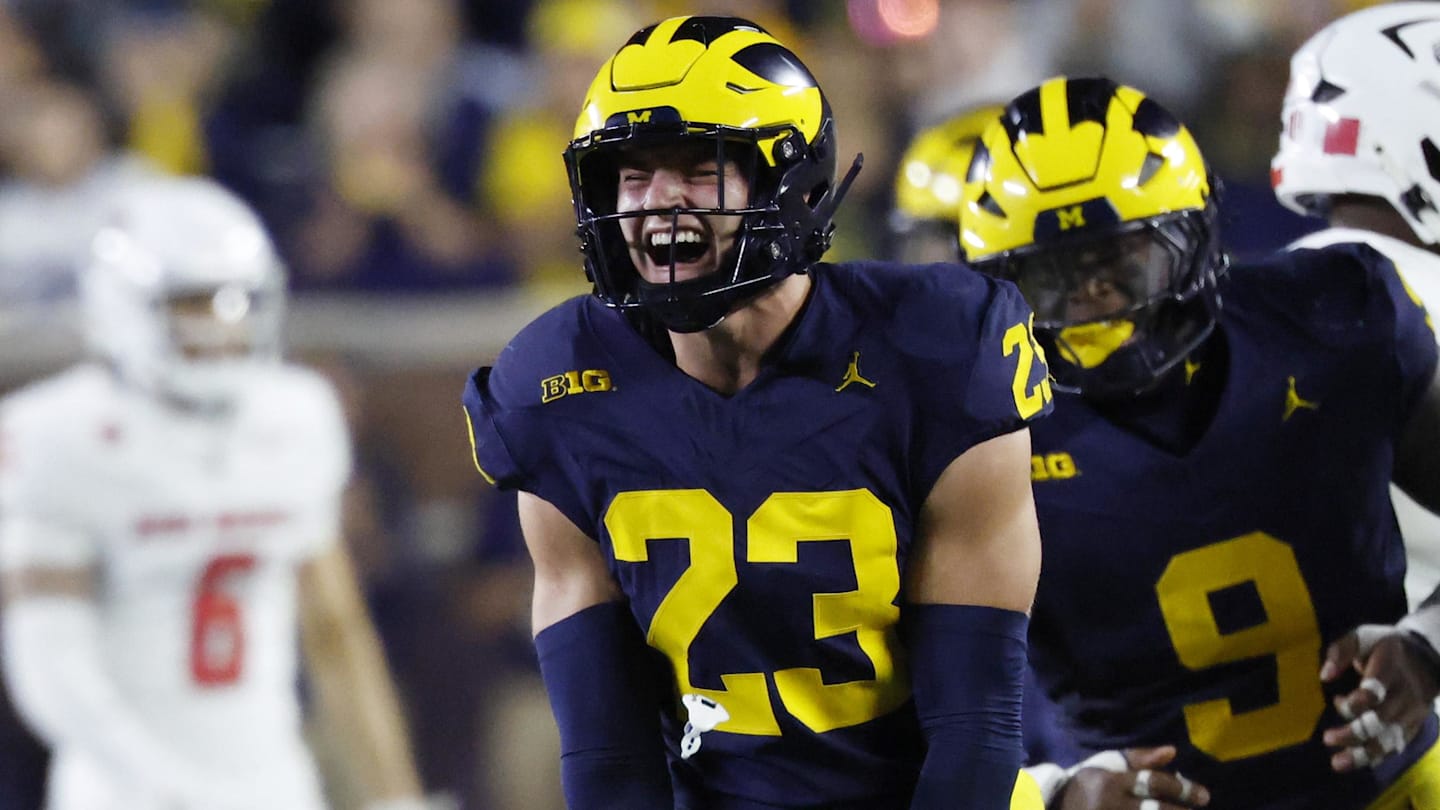 Michigan LB Cole Sullivan feeding off energy from teammates, coaches