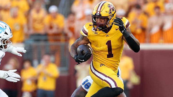 Comparing Emmett Johnson and Darius Taylor