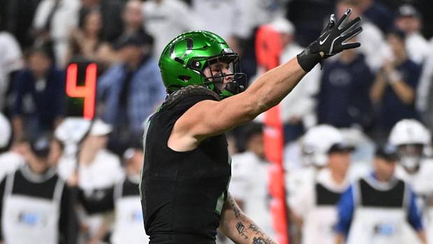 Oregon Ducks Terrance Ferguson, Kenyon Sadiq Key to College Football ...