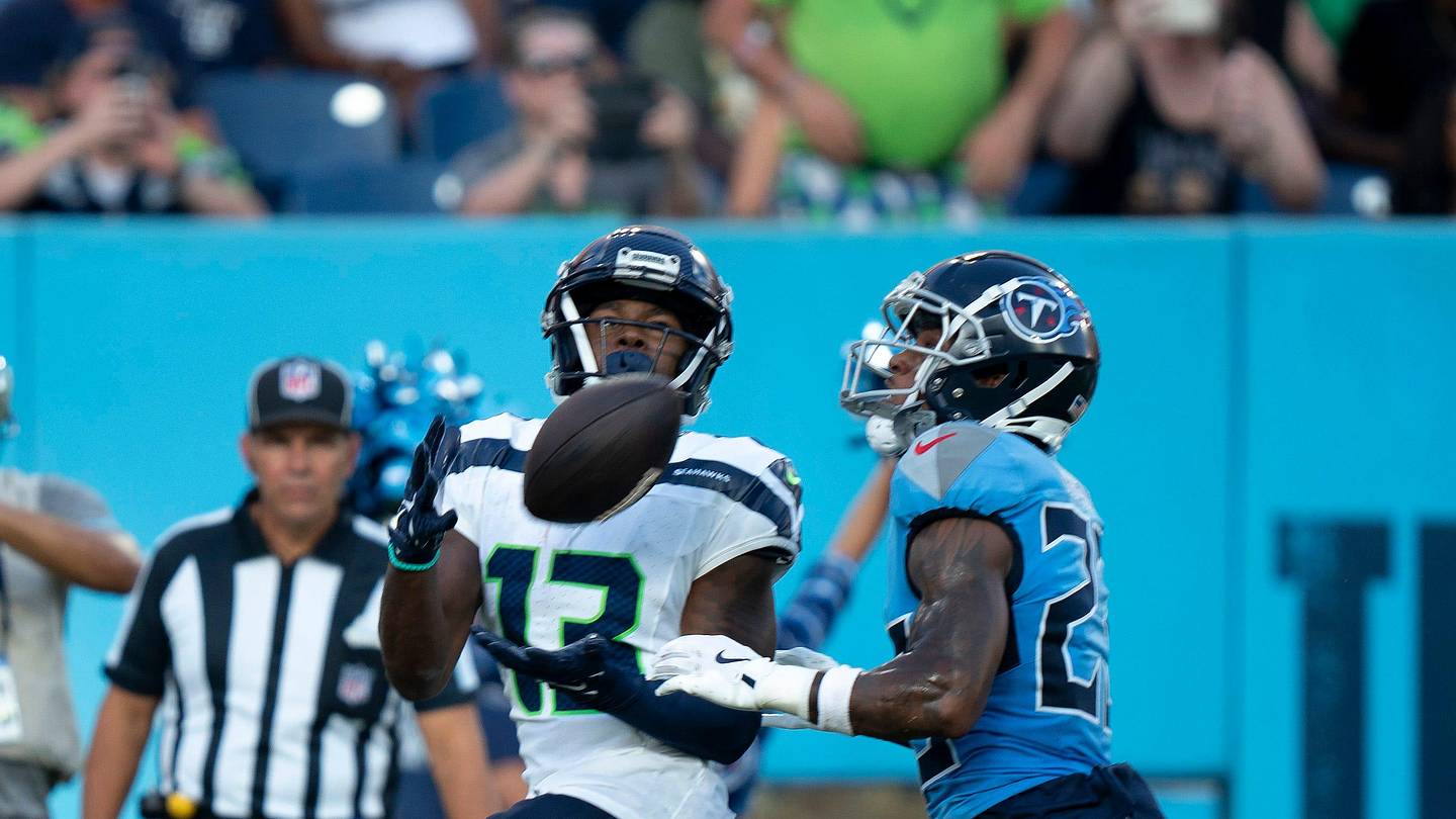 WATCH: Former Coug Easop Winston Jr. Makes Touchdown Catch in Seahawks ...