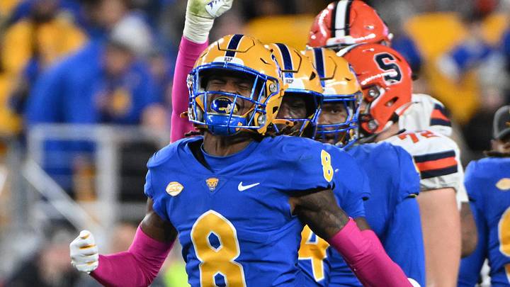 Pitt Panthers Starting CB Suffers Apparent Injury vs. Central Michigan
