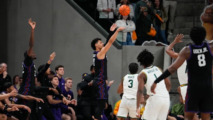 Men’s Basketball: Frogs Stun No. 25 Baylor 74-71