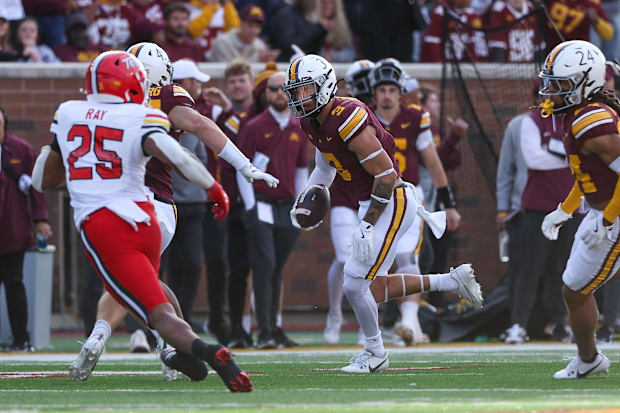 Minnesota Coach PJ Fleck Talks 2025 Season, Gophers' Mindset at Big Ten ...