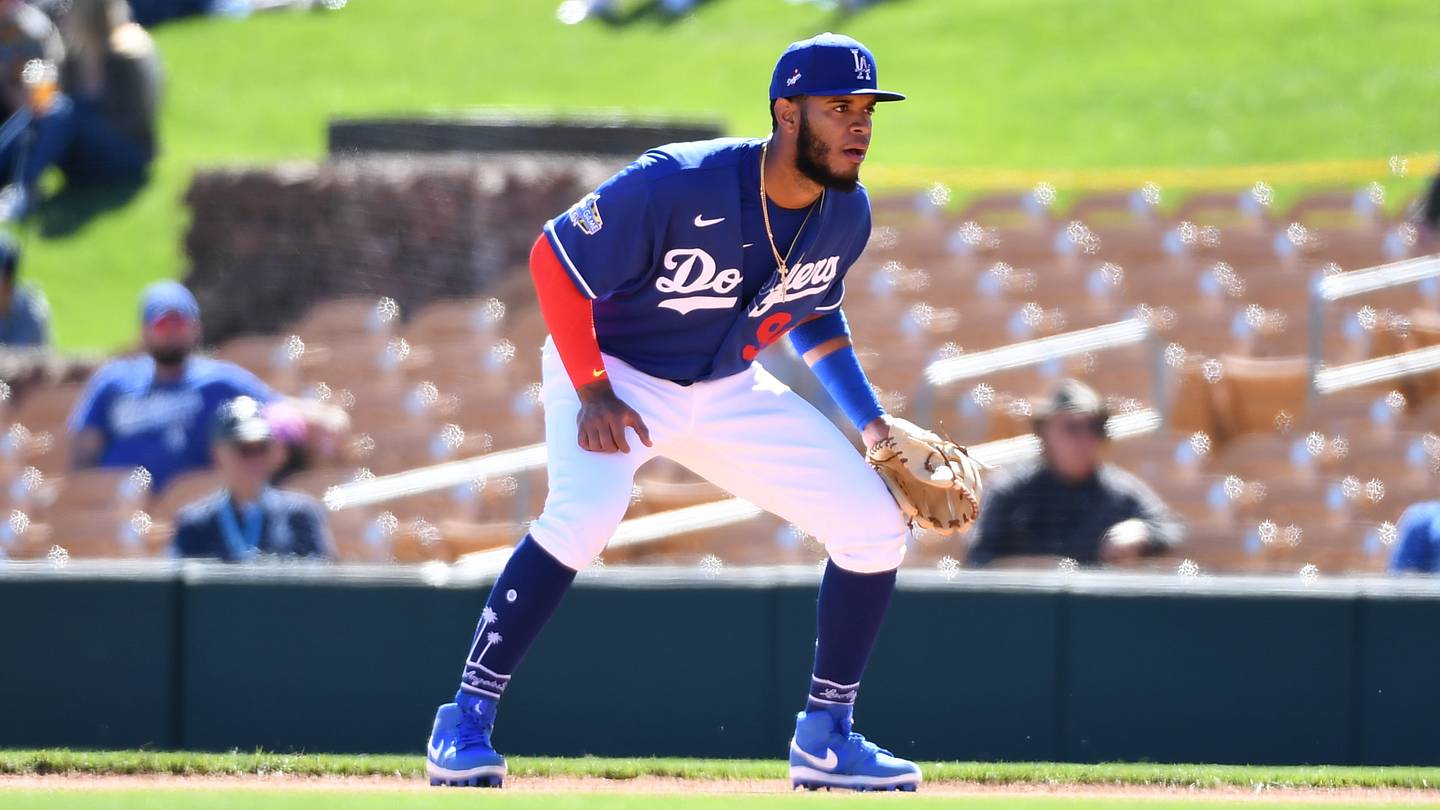 Who is the Cincinnati Reds newest infielder?