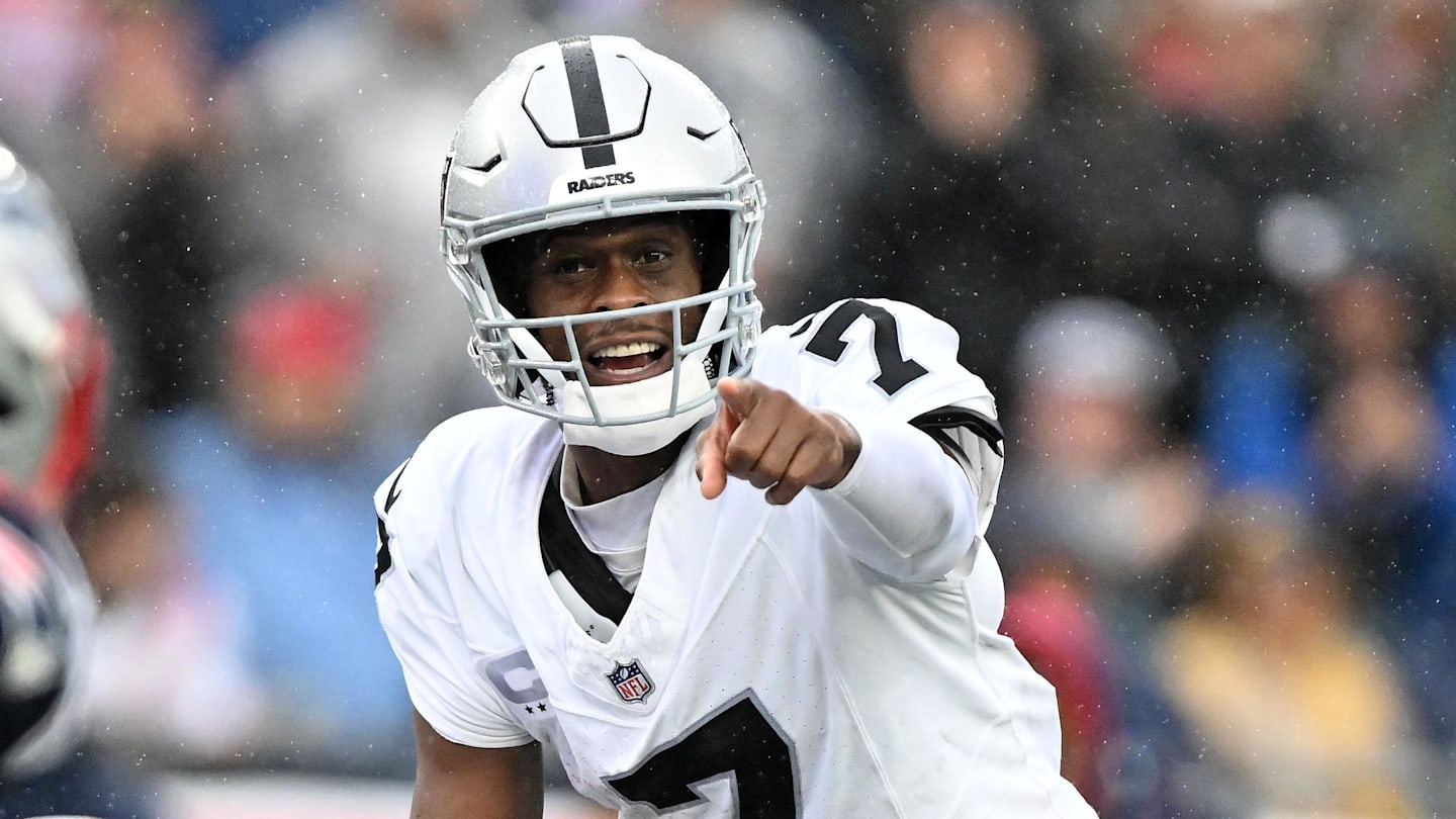 Raiders QB Geno Smith Breaks Down Upcoming Matchup vs. Chargers