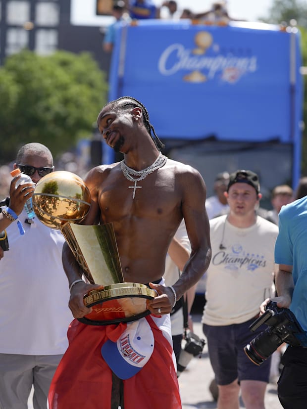 Shirtless Shai Gilgeous-Alexander draped in Canada flag wins OKC NBA ...