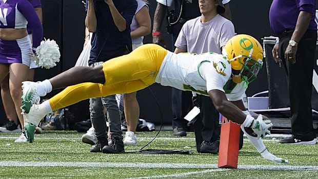 Oregon Ducks' Three Keys to Victory Over Oregon State Beavers