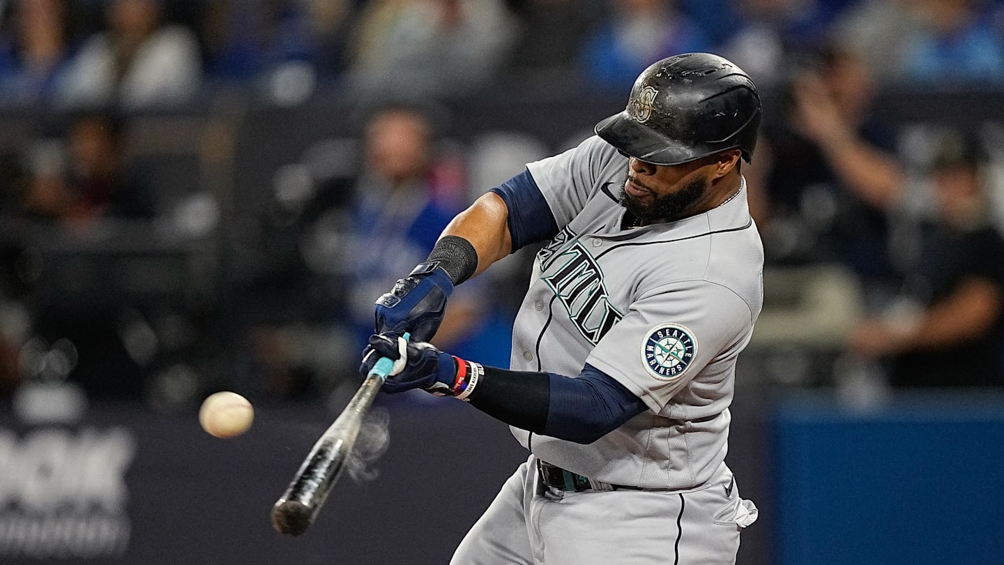Seattle Mariners Now Facing Competition in Battle to Sign Veteran ...