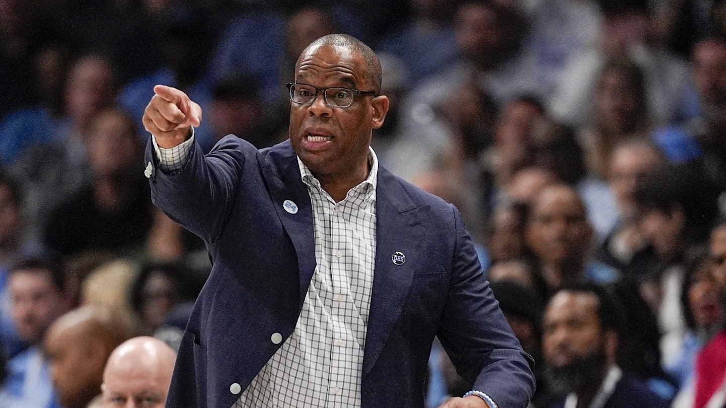 How Hubert Davis Feels Toward General Manager Jim Tanner