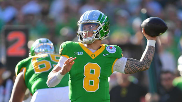 Oregon Ducks' Dakorien Moore Wins Polynesian Bowl Co-MVP, Ready for Instant Impact?